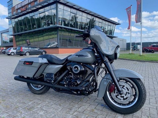 Motoroccasion.nl, Harley-davidson - Street Glide Flhx